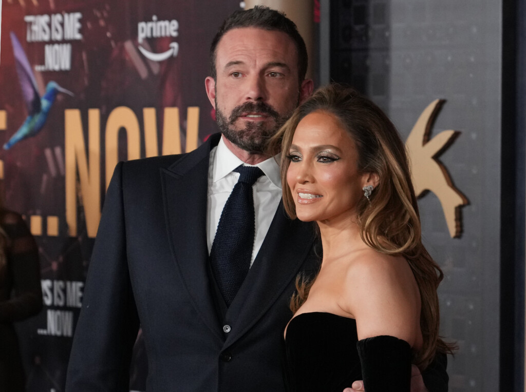 US: Jennifer Lopez and Ben Affleck are officially divorced - LaPresse News
