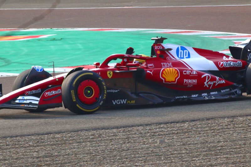 Formula 1: Bahrain test, Hamilton's debut with Ferrari - LaPresse News