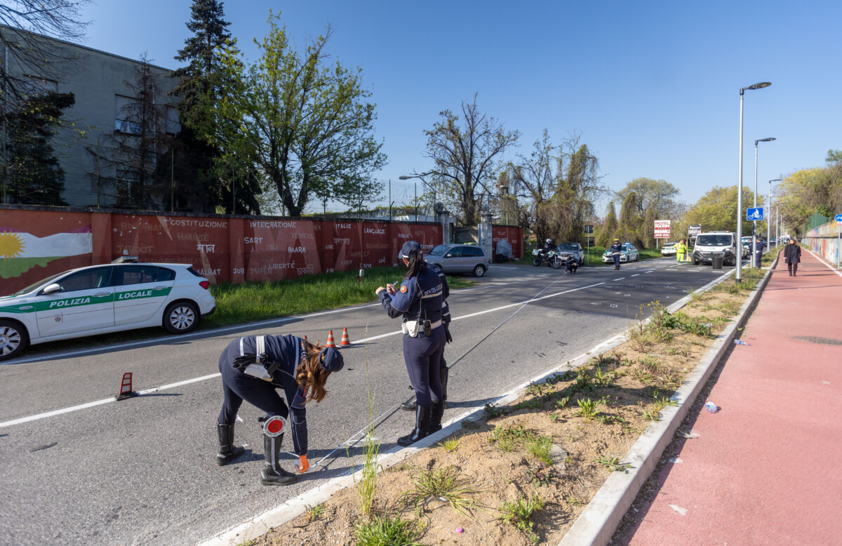Traffic accident: car crashes into roundabout, 47-year-old dies in ...