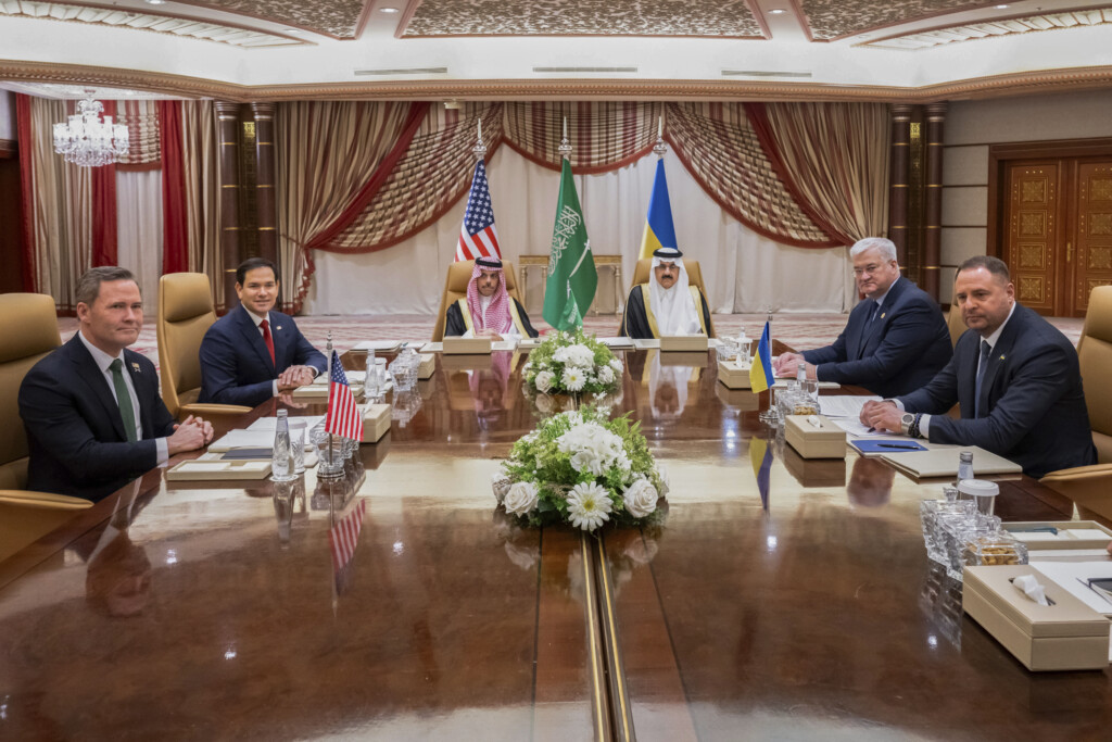 Ukraine, Kiev: "Meeting in Jeddah with the US started in a very ...