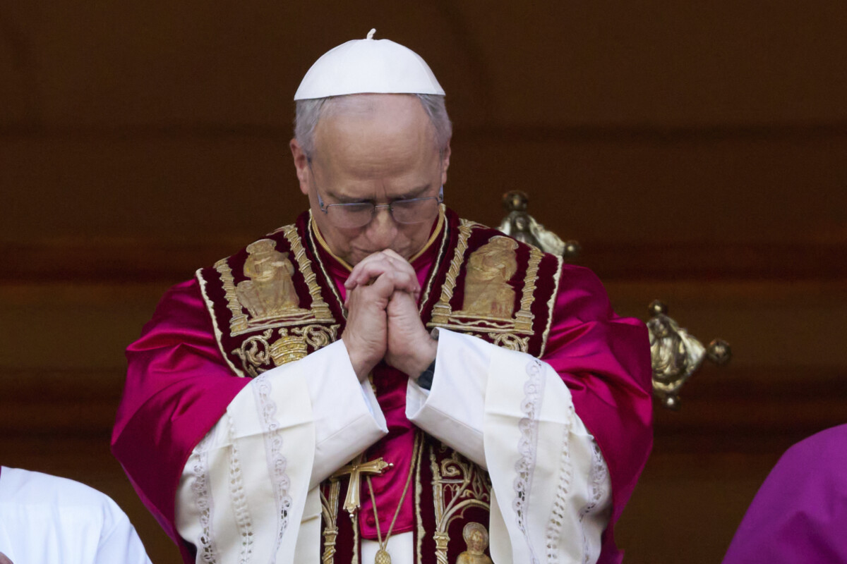 Pope Leo XIV: the Pope's coat of arms and motto published - LaPresse News