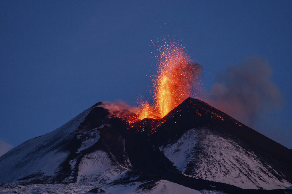 Etna, Collapse of Southeast Crater Flank: High Column of Smoke ...