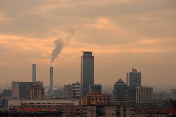 Smog: Council of Ministers approves Air Quality Plan, 2.4 billion euros ...