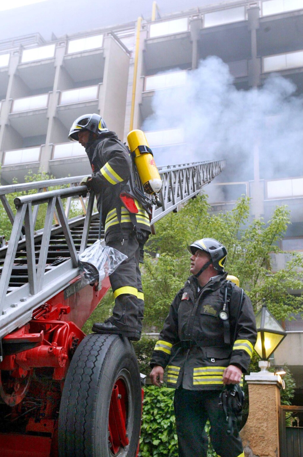 Rome: gas depot explodes in Prenestino, several injured - LaPresse News