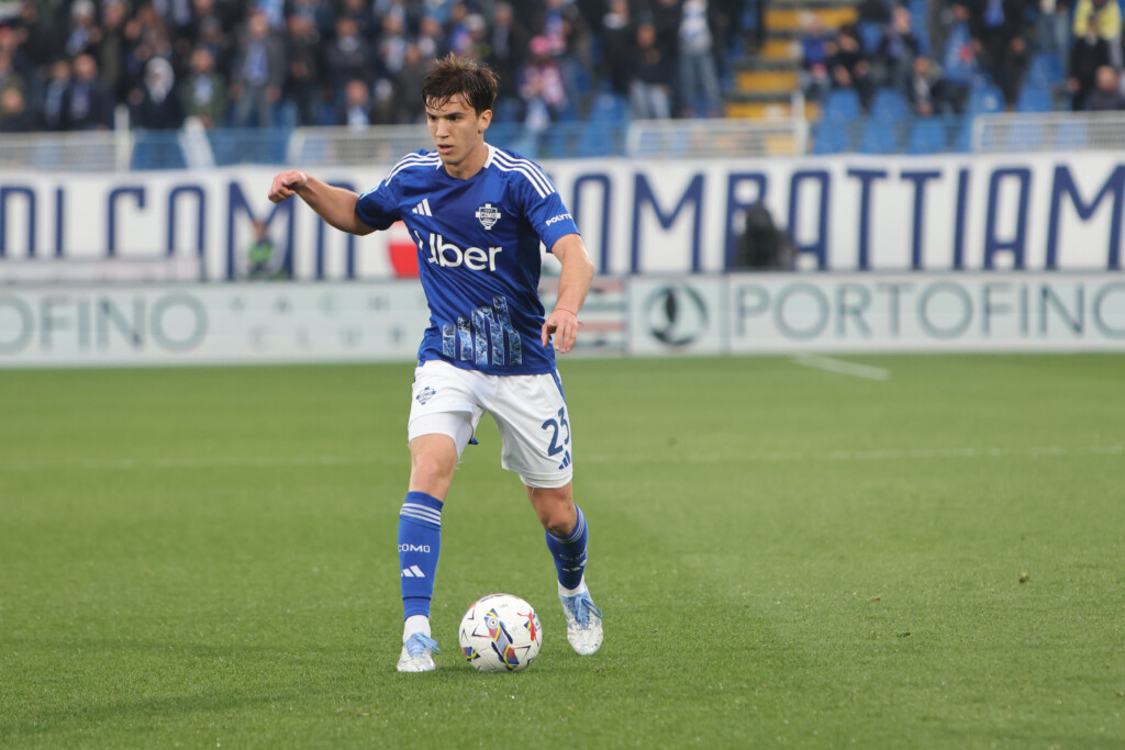 Football: Como signs Maximo Perrone from Manchester City on a permanent ...