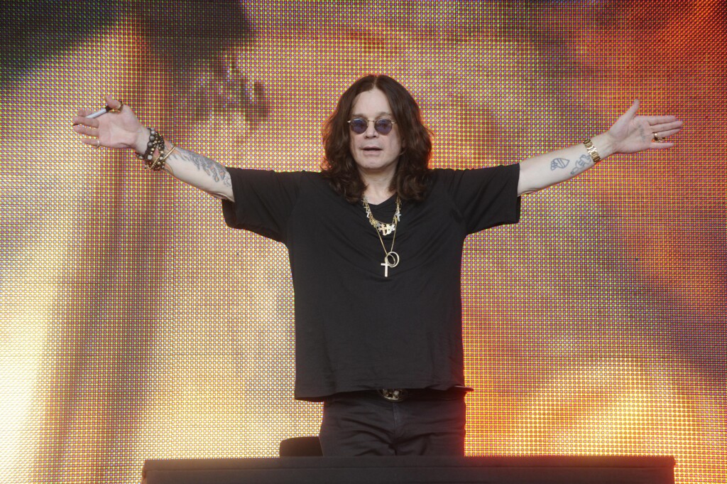 Music: From Alice Cooper to Billy Idol, rock stars pay tribute to Ozzy ...