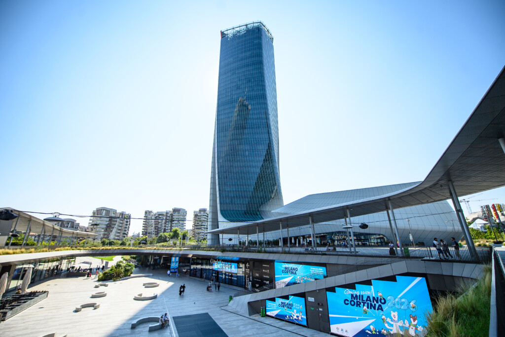 Milan: Generali's Hadid Tower sign removed, dismantled after collapse ...