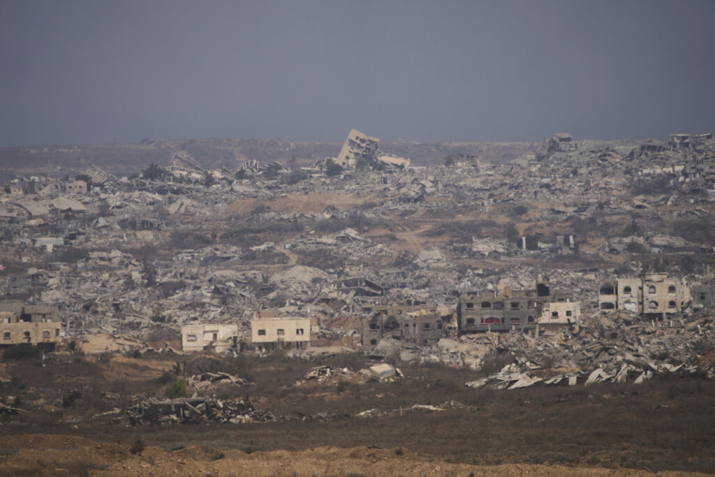 Middle East: media reports 60 victims in Israeli raids on Gaza since ...