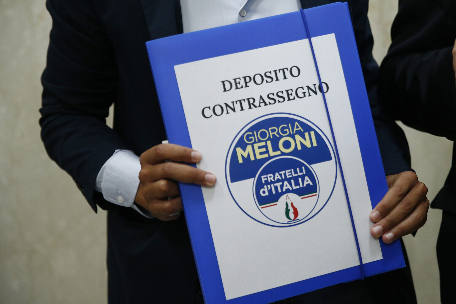 Prato: blackmail against FdI representative, two centre-right ...