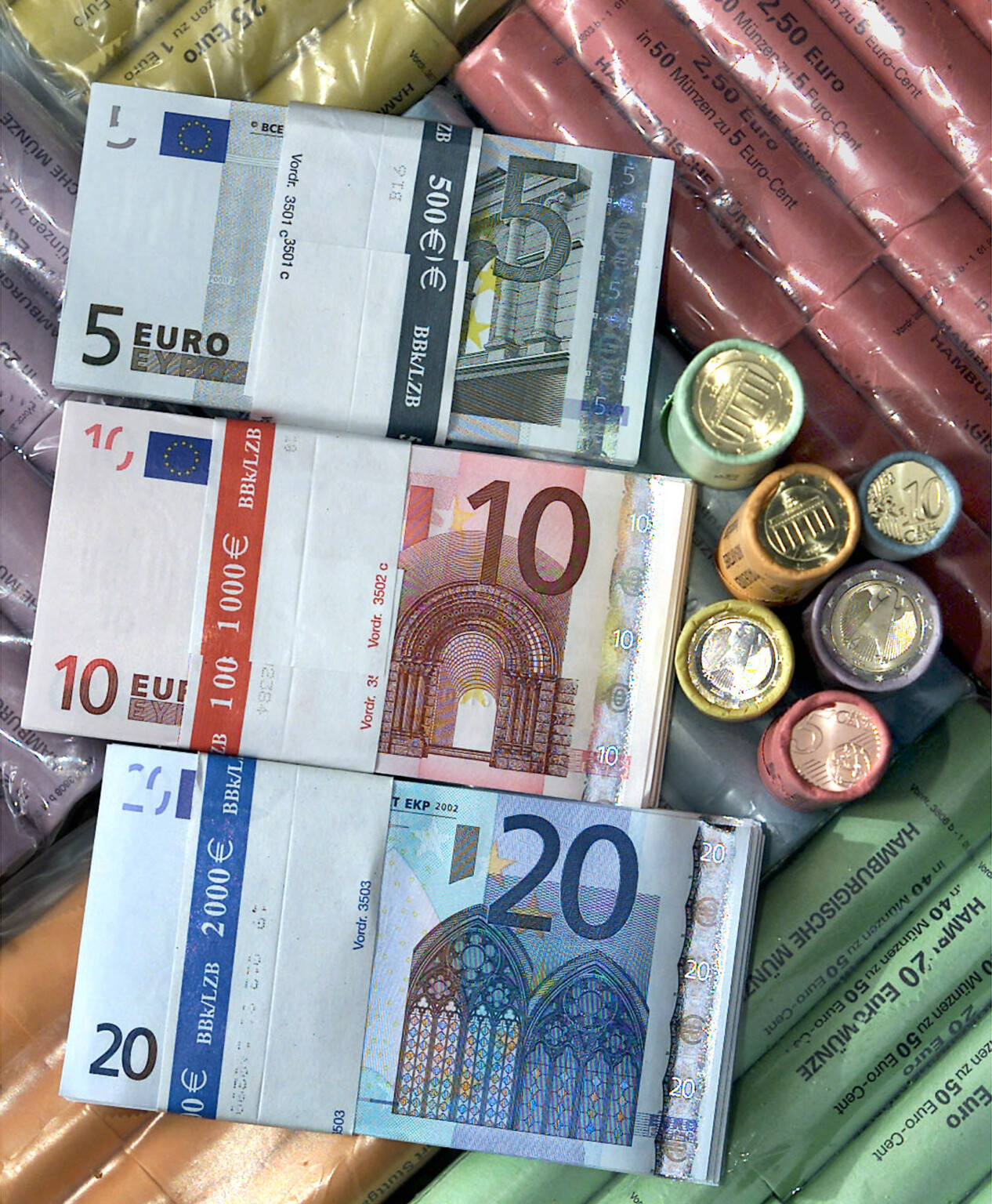 GDP: OECD forecasts +0.6% growth in Italy in 2025, with 2026 estimate ...