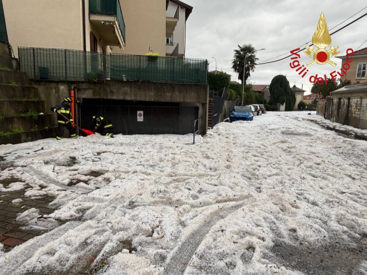 Bad weather: hailstorm in the Como area, Fire Brigade interventions ...