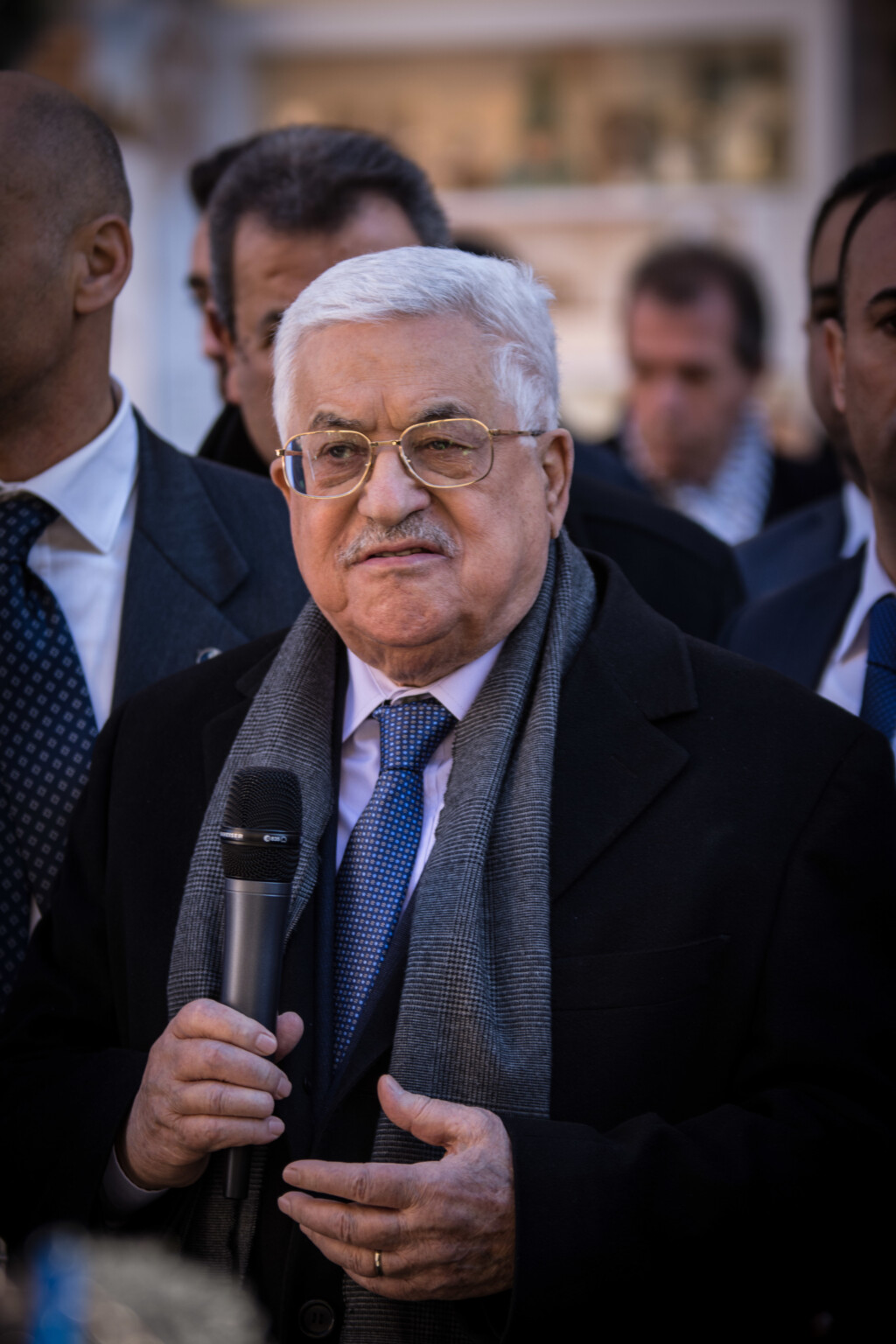 Gaza, Abbas: "Immediate ceasefire, everyone must be responsible ...