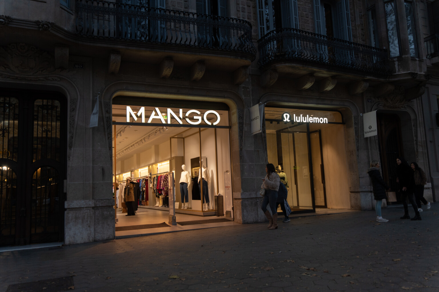 Spain: Mango founder dies, son under investigation - LaPresse News