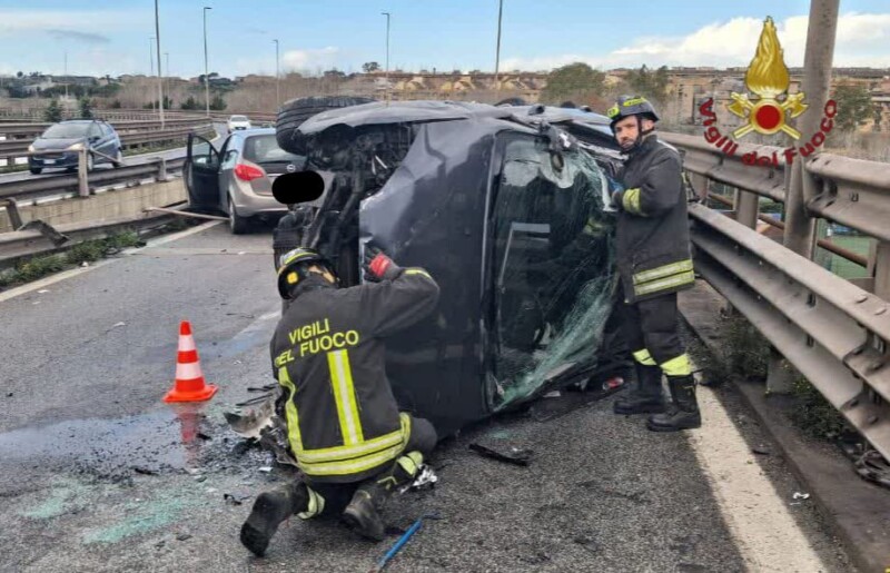 Road accidents, car crash in Rome: 5 seriously injured: including a ...