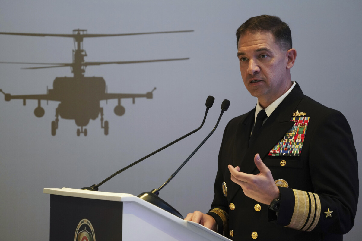 Iran, media: US Centcom commander at talks in Oman - LaPresse News