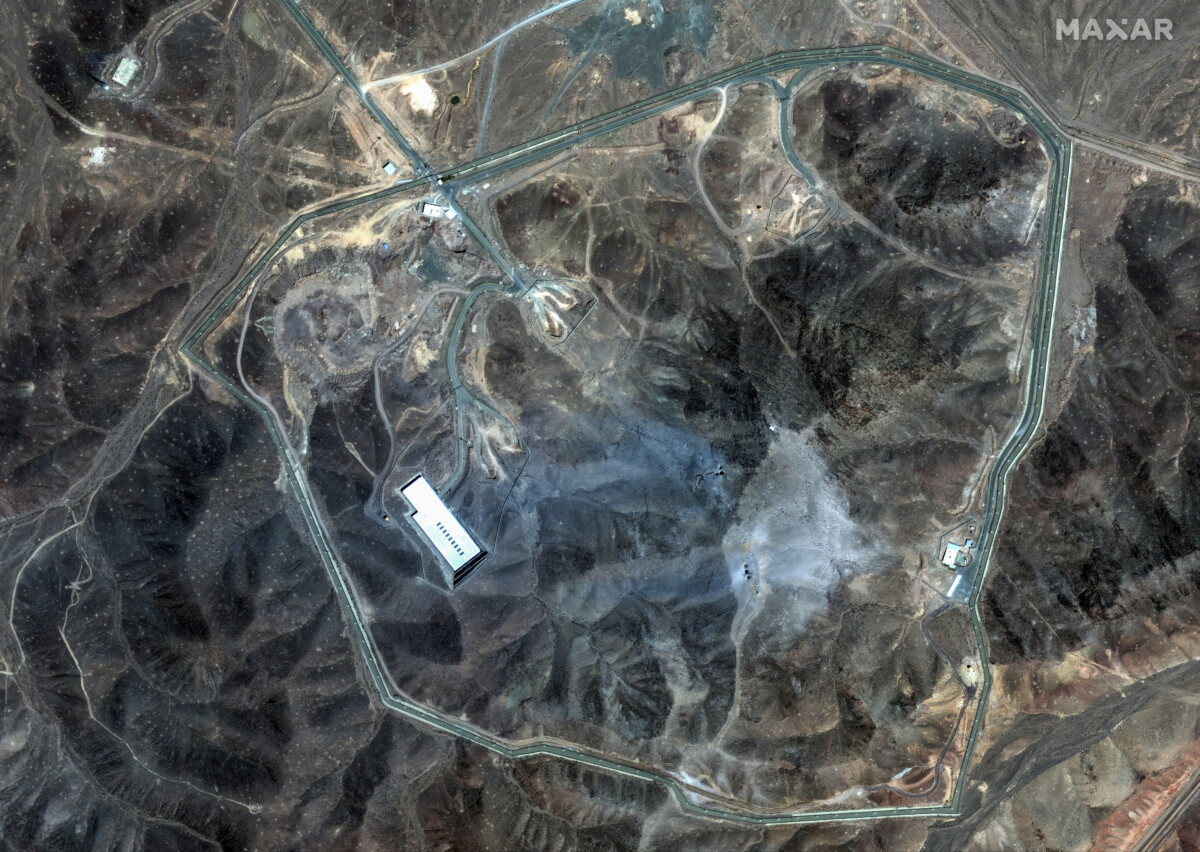 Iran, Israeli army: "Taleghan nuclear site hit" - LaPresse News