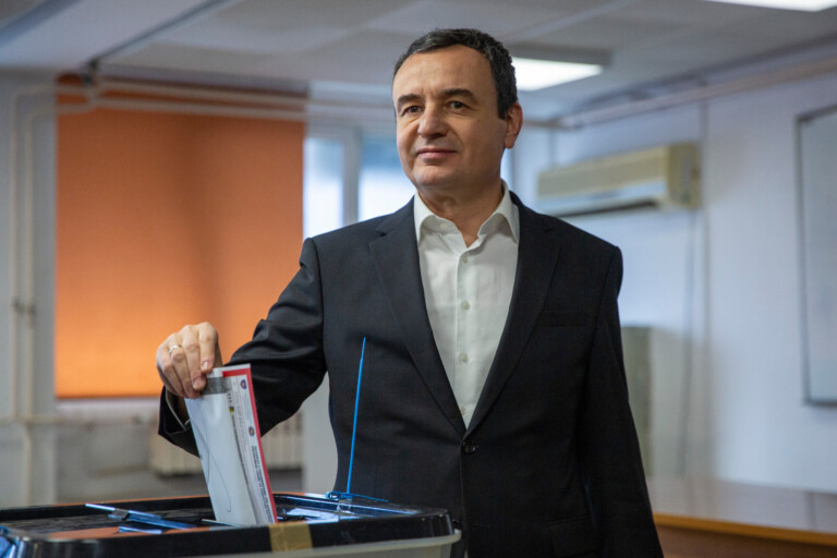 Kosovo: Voters head to the polls for general elections, the third time ...